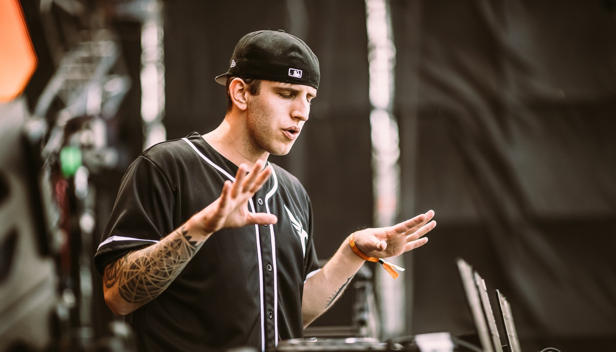 ILLENIUM Connects With Sueco & Trippie Redd For "Story of My Life"