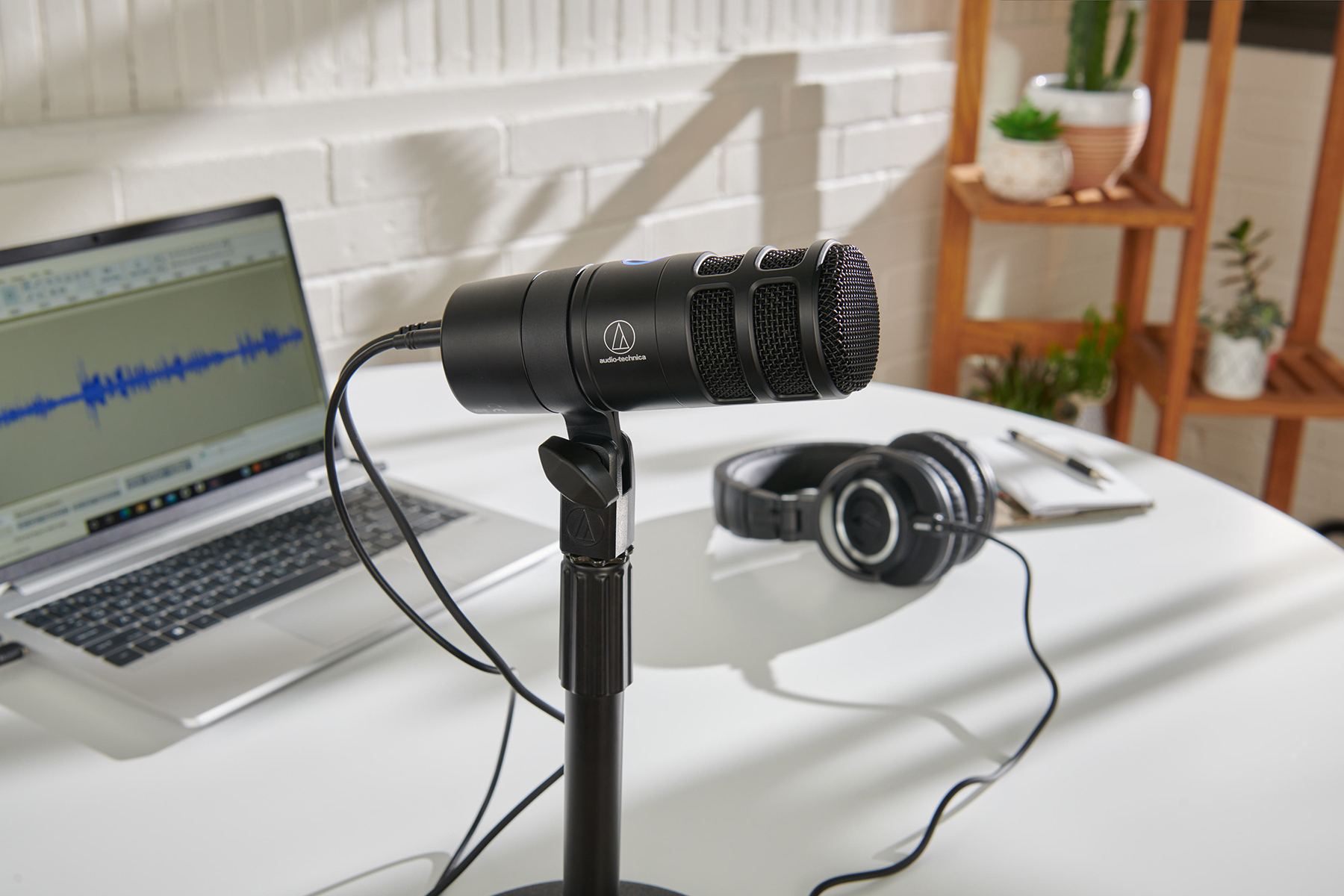 AES NY ’23: New Studio Gear Unveiled at Javits Center — DJ LIFE Magazine
