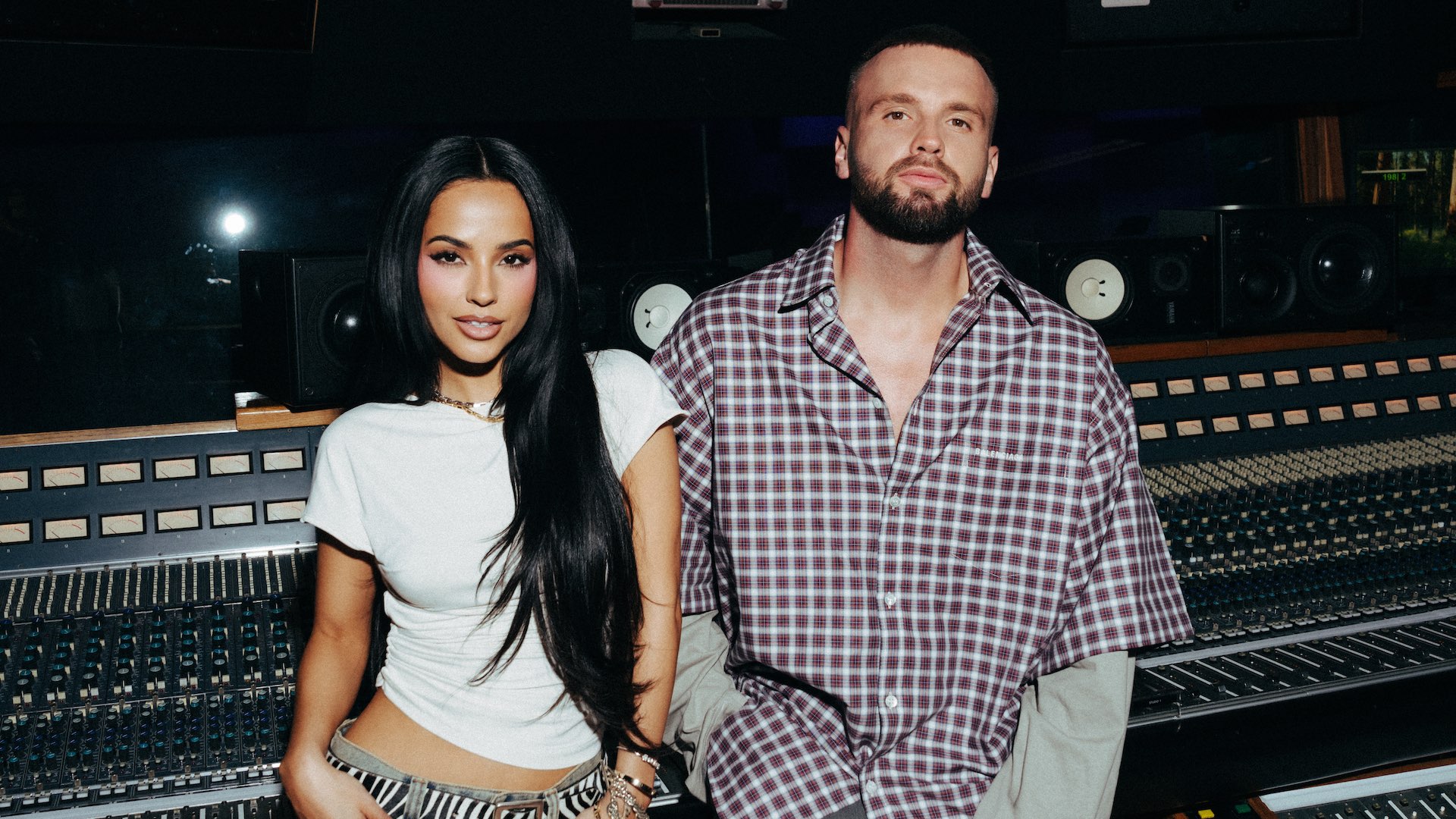 Topic Keeps Momentum Rolling With Becky G Collab, “Sorry Papi” — DJ ...